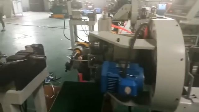 Универсальный трубогиб с ЧПУ с правильно-отрезным блоком