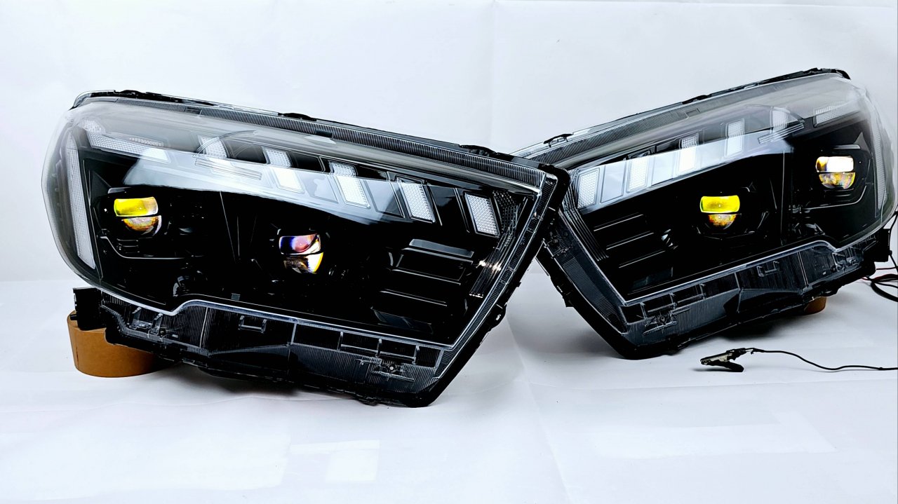 Lada Vesta светодиодные тюнинг фары