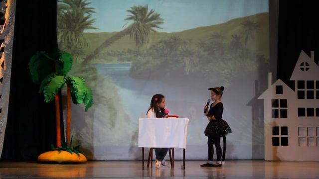 "Наши талантливые ребята". Новогоднее представление: Как Дед мороз Бармалея вылечил!