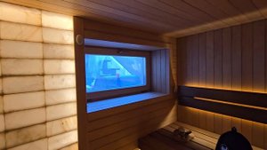Сауна из ольхи с печью Harvia и панорамным остеклением, п?