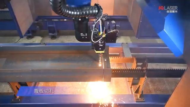 уникальный трубный лазер для резки двутавров и круглых труб до 1300 мм  WEBERTECH HL-1500s