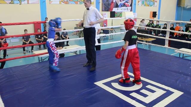 Кикбоксинг. Юноши. Полный бой