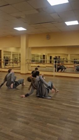 video_2025-05-15_01-01-25