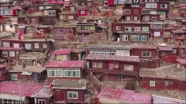 Ларунг Гар: самая большая общага в мире
