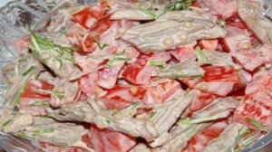 Овощной салат с говядиной