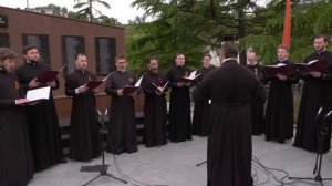 «Священная война» мужской архиерейский хор.