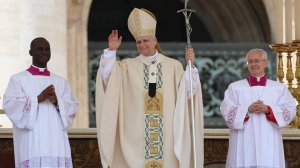 Лев XIV официально стал папой римским. Церемония интронизации прошла в Ватикане