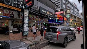 Едем по вечерней Паттайе на Тук Тук до торг.центра Sentral Festival и пешком до Walking Street.Тай.