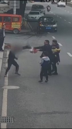 Каким образом в Китае побороли карманных воров
