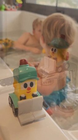 Играем в резинового Грузовичка Леву и его друзей!  #длядетей #игрушки #машинки