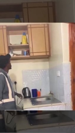 Что-то выключатель не работает.