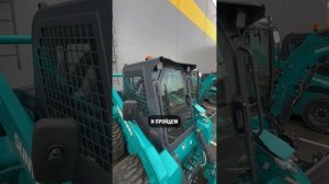 Сможет ли этот мини-погрузчик загрузить самосвал? Конечно сможет!
