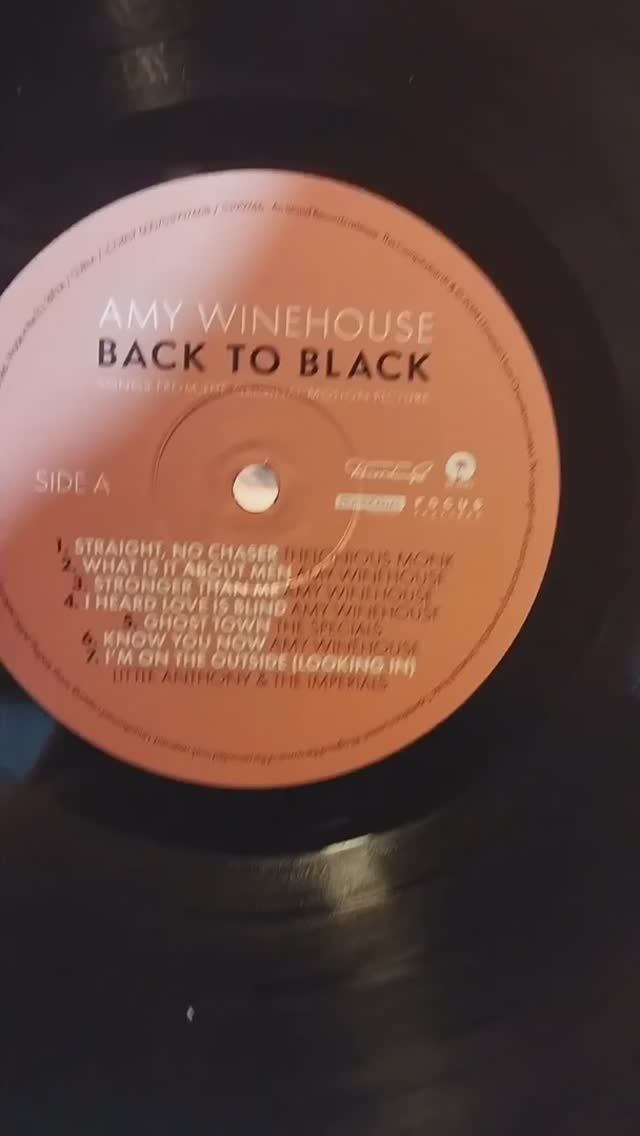 Amy Winehouse - Back To Black