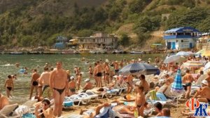 - Не хандри, подумаешь, трагедия – МУЖ БРОСИЛ, вообще-то, клин клином вышибают! - советовала подруг