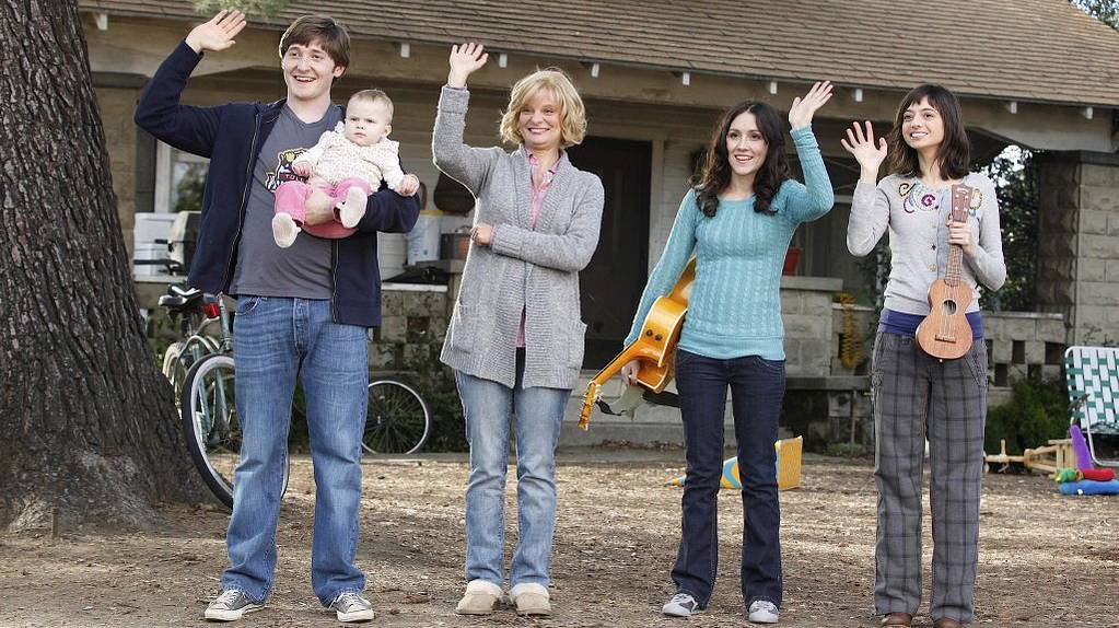 Сериал Воспитывая Хоуп - 1 сезон 9 серия / Raising Hope