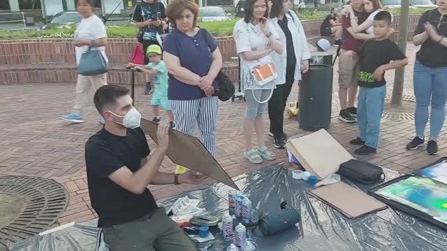 Рисуем картину без помощи кисточек!