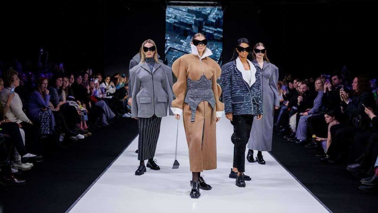 МОДНЫЙ ПОКАЗ | дизайнер ЮЛИЯ РЕШЕТНЯК | выставка дизайна и моды СРМ | конкурс PROfashion Masters