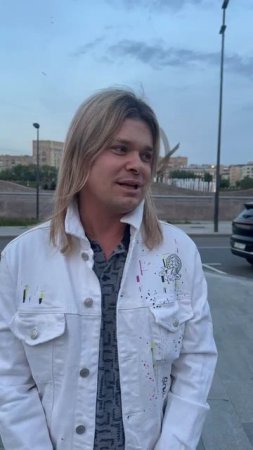 Артист Илья Гуров рассказал, как облажался во время последнего звонка