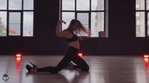 КСЕНИЯ_НИКИТИНА___FRAME_UP_STRIP___LA_FEMME_FATALE_-_АТАМ -