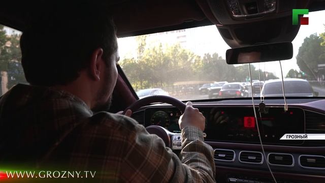 Рамзан Кадыров проверил ход строительных работ на улице им. Асланбека Шерипова