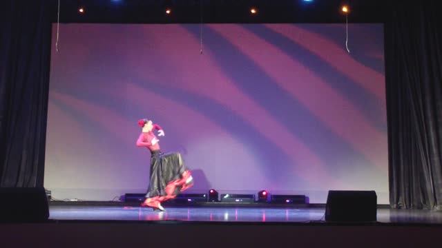 Испанский народный танец "Sin Ti" ("Без тебя")