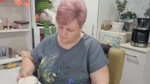 Всем приветик, попьём кофейку, день пасмурный😒🥰🌹🌹🌹