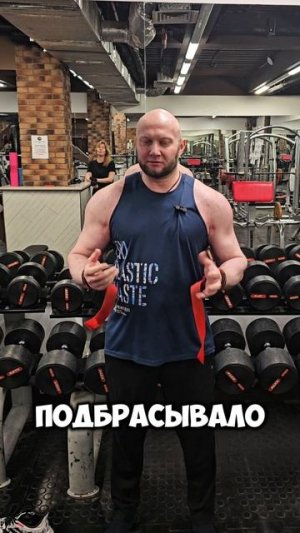 Мощный читинг для огромных плеч. Только это упражнение увеличит твои дельты