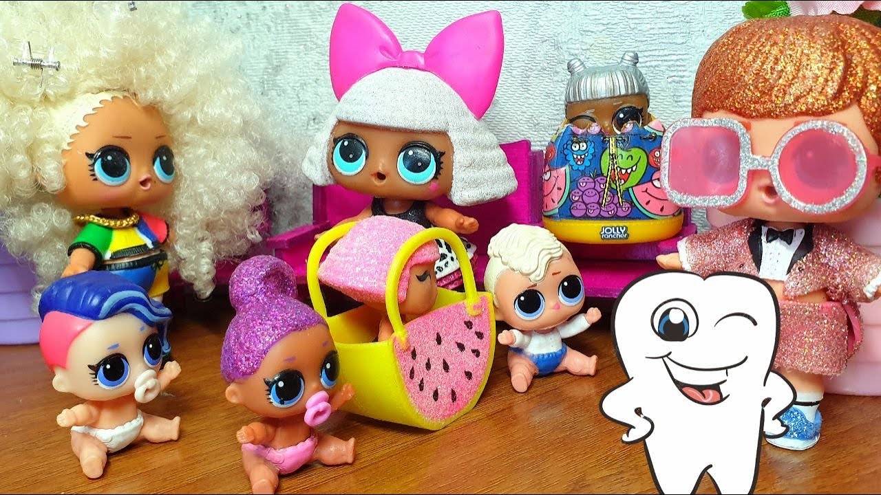 ЗЛАЯ НАНЯ НЕ ДАЕТ ИГРУШКИ ДЕТЯМ ЛОЛ.