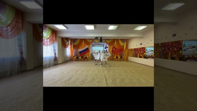 21782_1 „Танец «Аист на крыше – мир на Земле»“ Коллектив «Карусель»