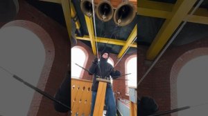 «Христос Воскресе» на колоколах храма в честь иконы Б?