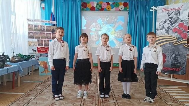 21782_5 „Песня «Детство»“ Коллектив «Родники»