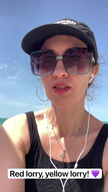 Red lorry, yellow lorry | tongue-twister