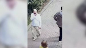 В Московском зоопарке посетитель попытался отравить животных