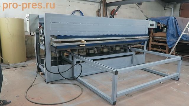 Пневматический горячий пресс для склеивания плитных материалов, пластика, шпона.
