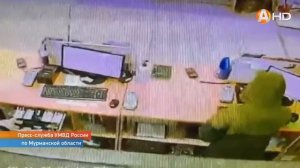 В Ковдоре полицейские задержали подозреваемых в налете на местную автозаправочную станцию HD720