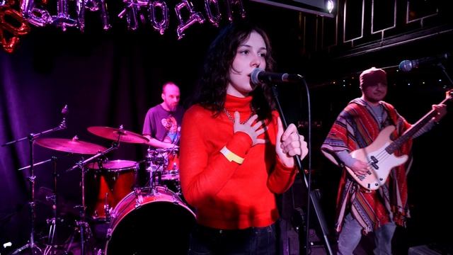 Zombie (The Crunberries). ПАРАЛЛЕЛЬНЫЙ ИМПОРТ