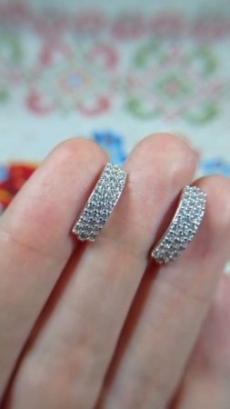 Серебряные серьги с фианитами