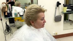 Блонд на короткой стрижке. Обесцвечивание волос в блонд с притемнением корней