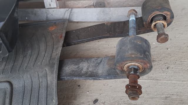 Про однолистовую рессору MAN TGX