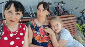 Деревенский огород требует внимание в любую погоду.Огородный сезон.Посадила баклажаны.Вместо отдыха.