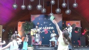 Екатерина Яшинкова(Зелёнка,Сад имени Баумана,10.06.2022)