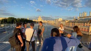 Прогулка по улицам Москвы: удивительный парк Зарядье — атмосфера столицы и лучшие виды города