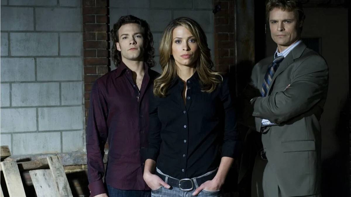 Кровавые связи - 2 сезон 4 серия «Под наблюдением» / Blood Ties