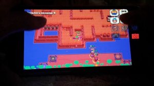 Играю в игру Brawl stars. Открываю призы старр. Играю в канд?