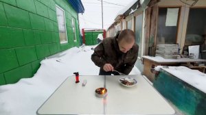 Как получить огонь из шпрот?