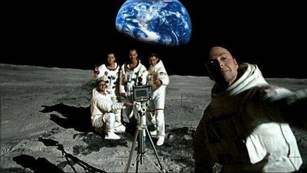 Японцы на Луне. Настоящий цвет ЛУНЫ