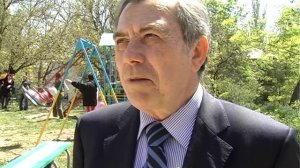 май 2010 год. детские площадки.Плотников и Авлита