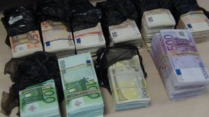 Могут ли в Европе конфисковать наличные, которые "просто лежат дома"?