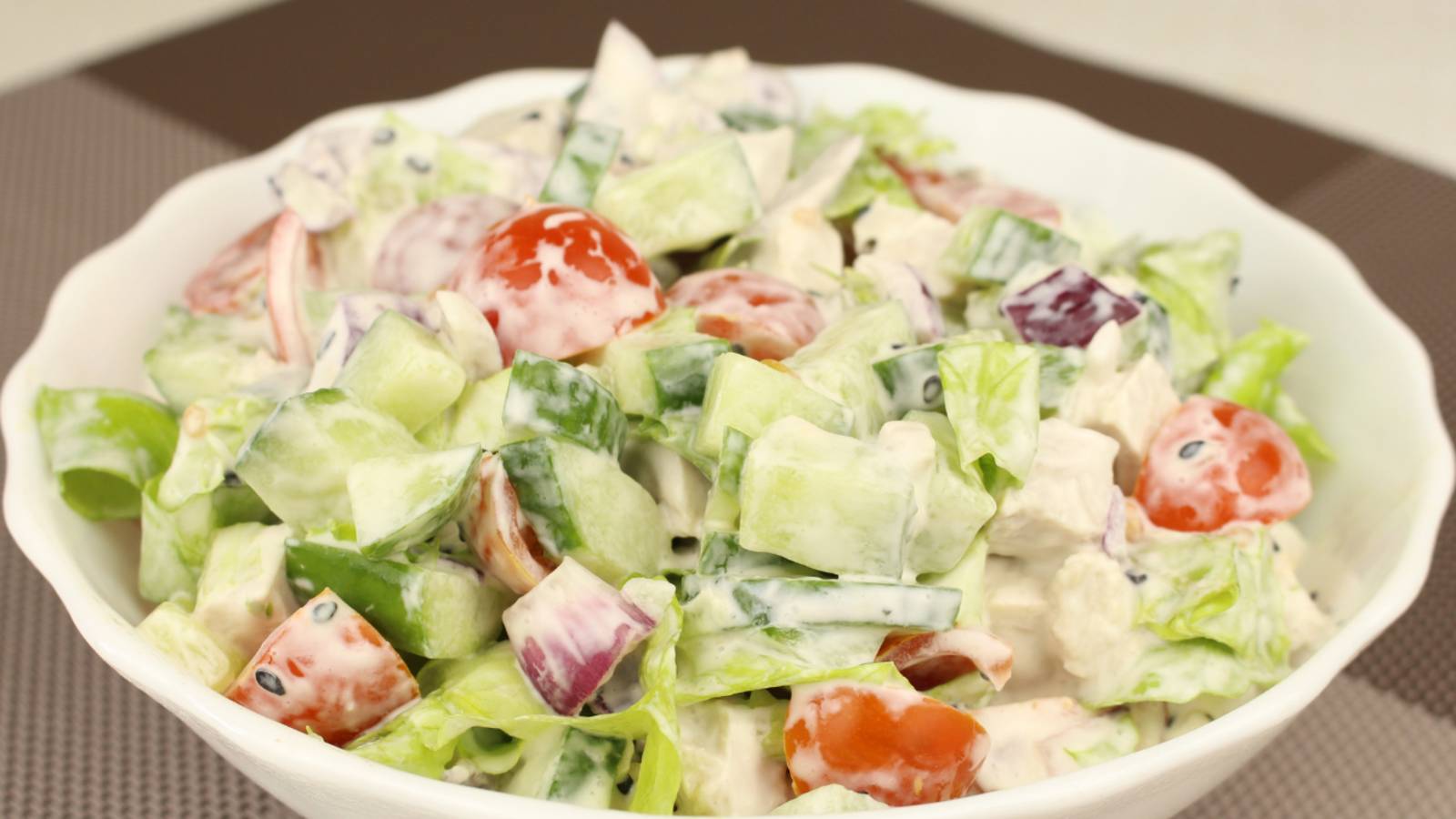 Летний овощной салат. Без майонеза! Овощной салат с куриной грудкой.