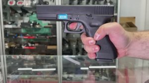 Страйкбольный пистолет WE Glock-17 Gen.3 Black